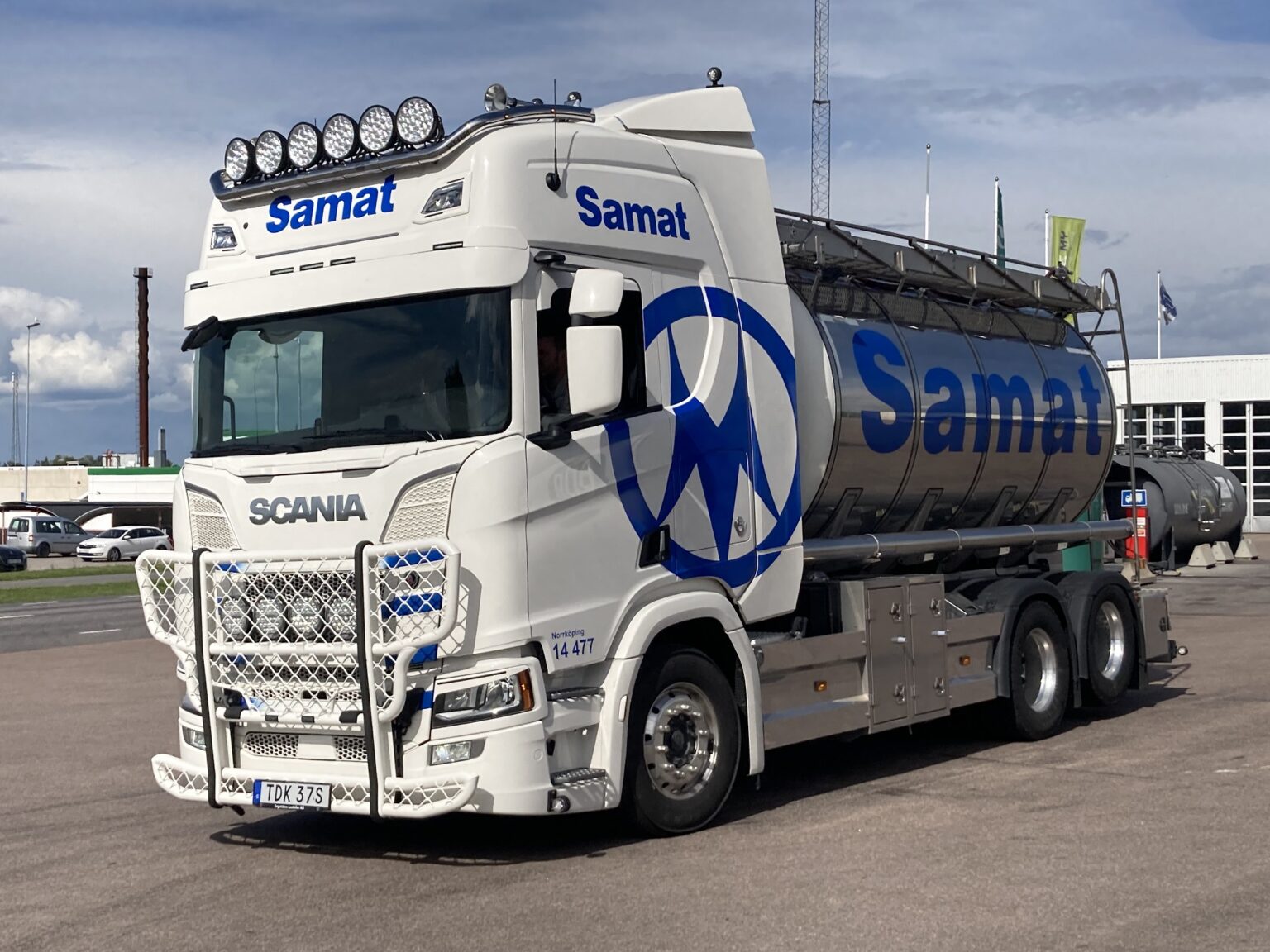 Scania R660 B6x2*4NB – Engströms Lastbilar
