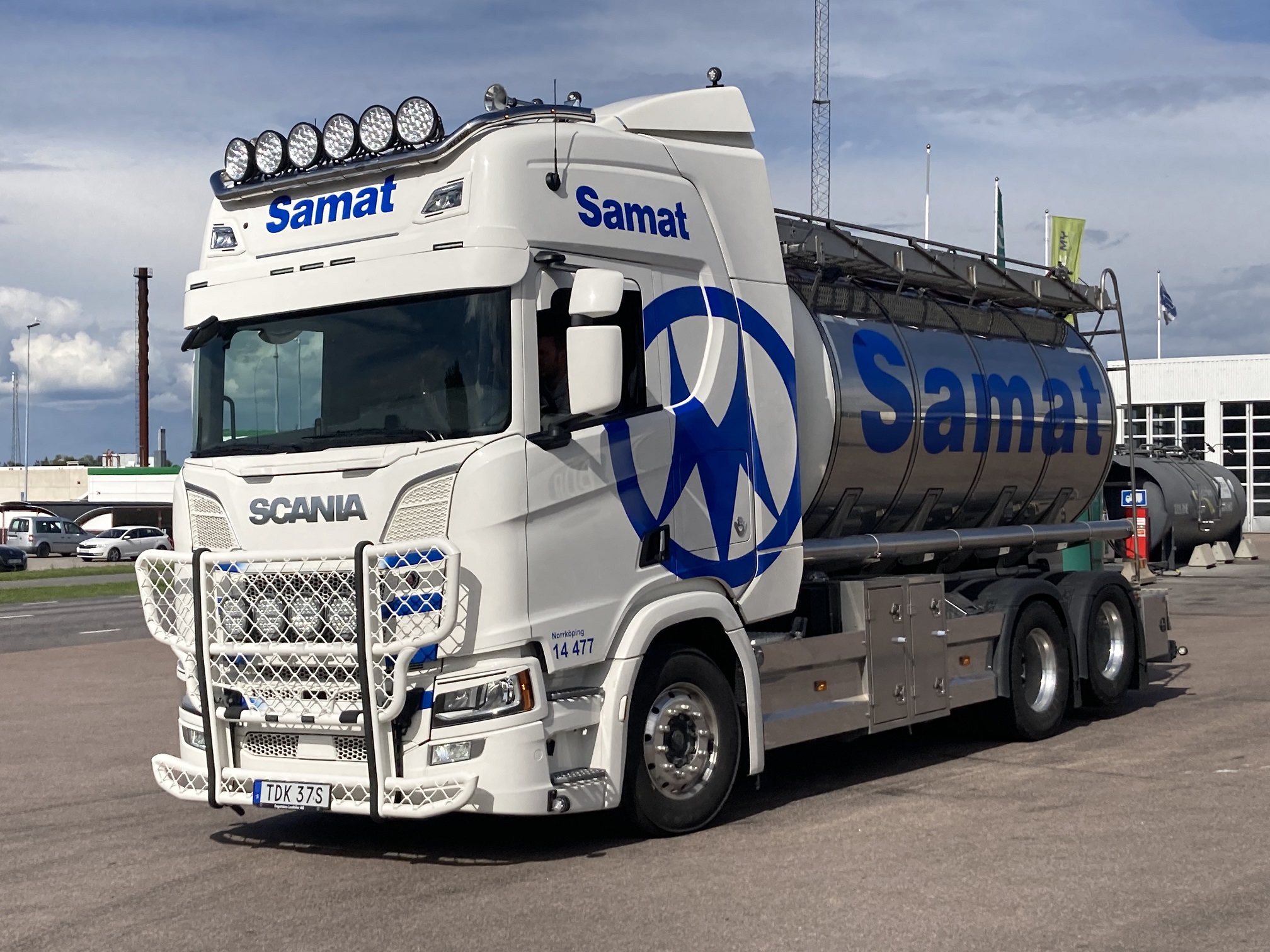 Scania R660 B6x2*4NB – Engströms Lastbilar